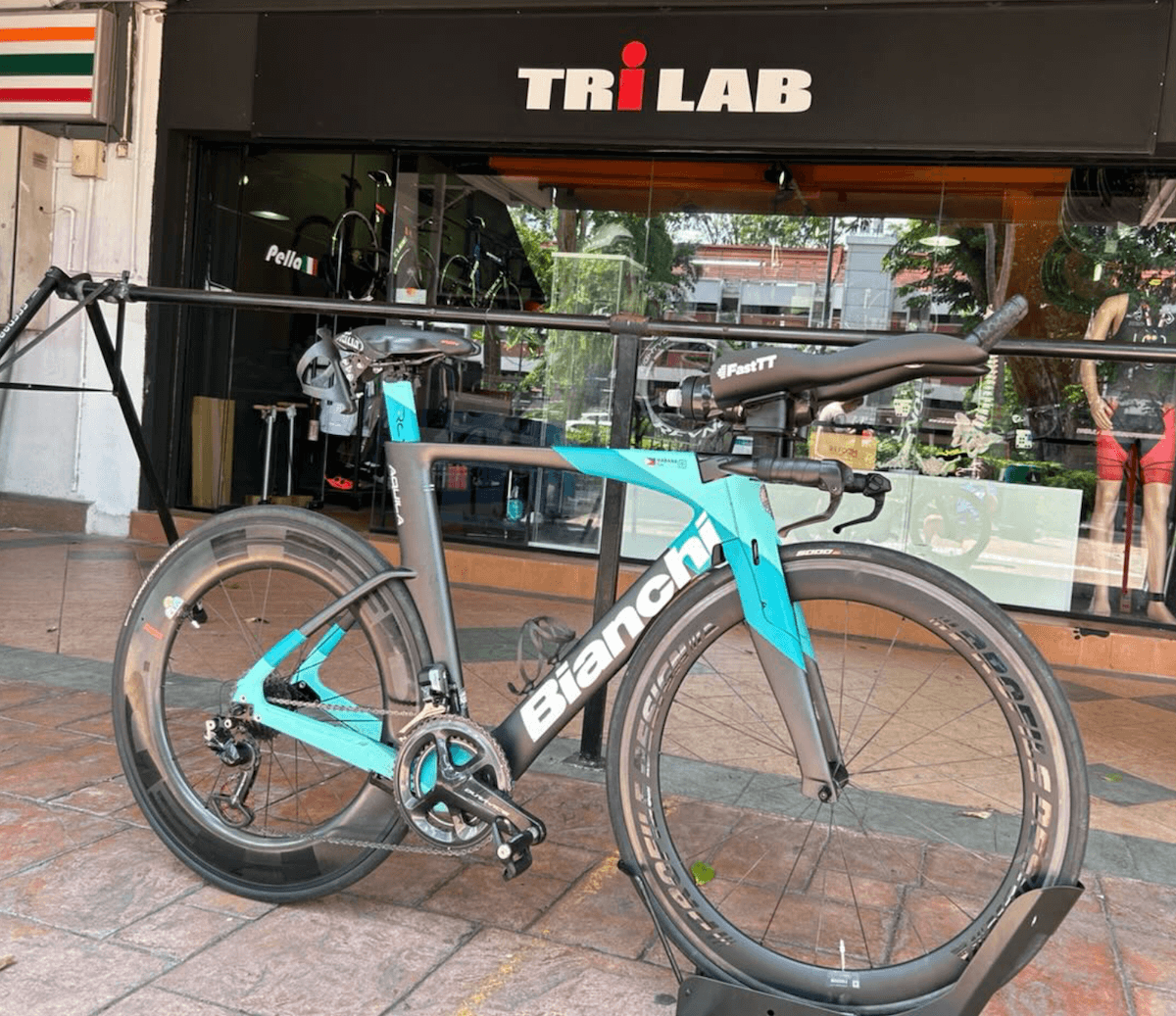 World Class Carbon Aero Bars On Customer Bikes | Image Gallery